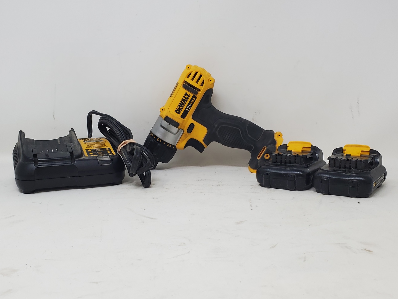Dewalt DCF610 1/4" Hex Chuck 12V MAX Li-Ion Cordless Screwdriver ...