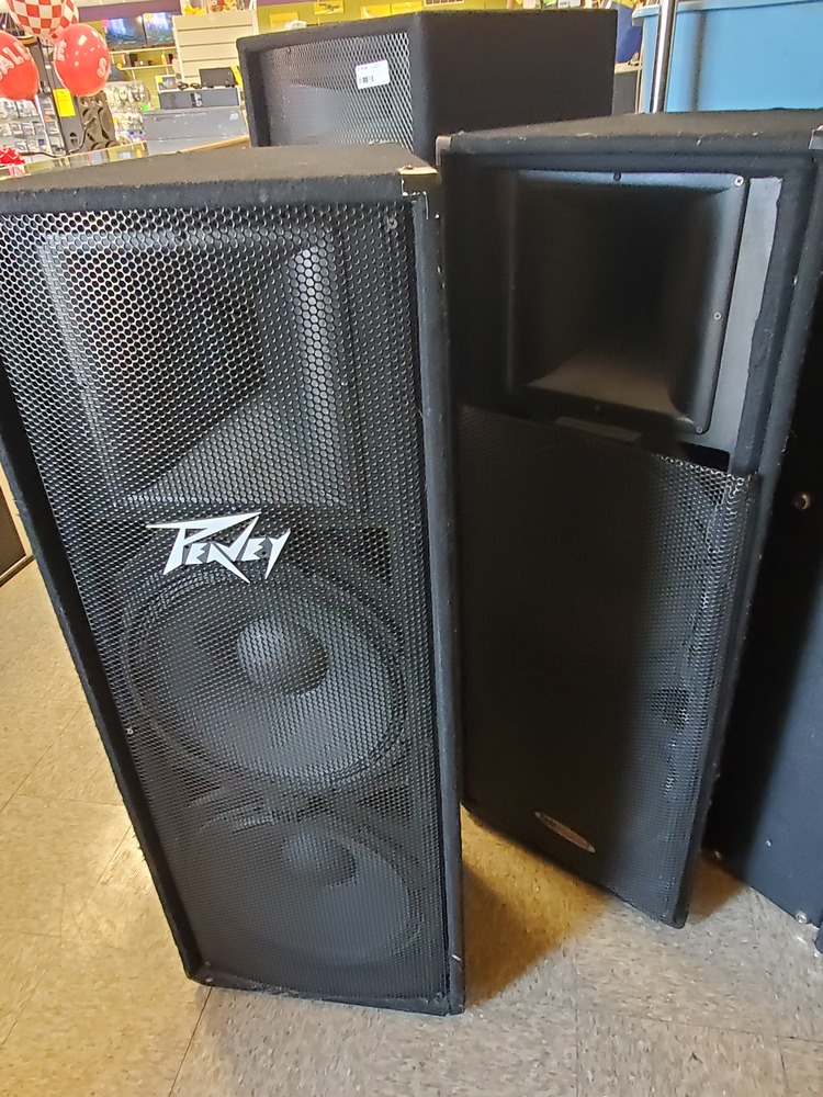 Pair - Peavey PV 215 1400W Dual 15 inch Passive Speakers | Money and More