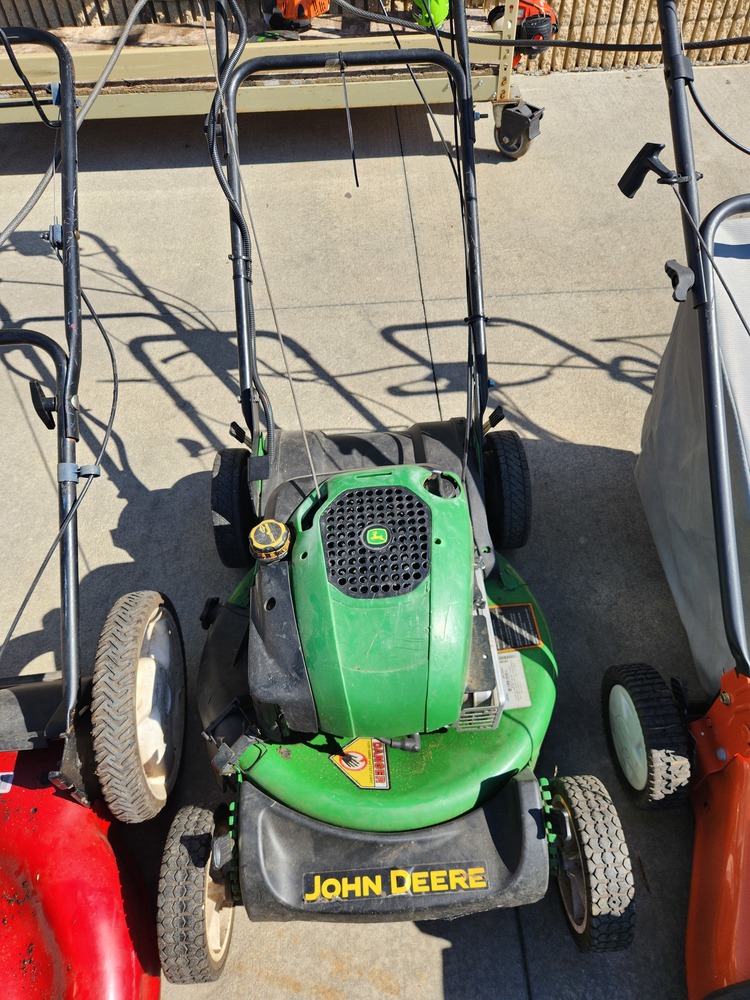 John Deere JS30 Self Propelled Lawn Mower | Money and More