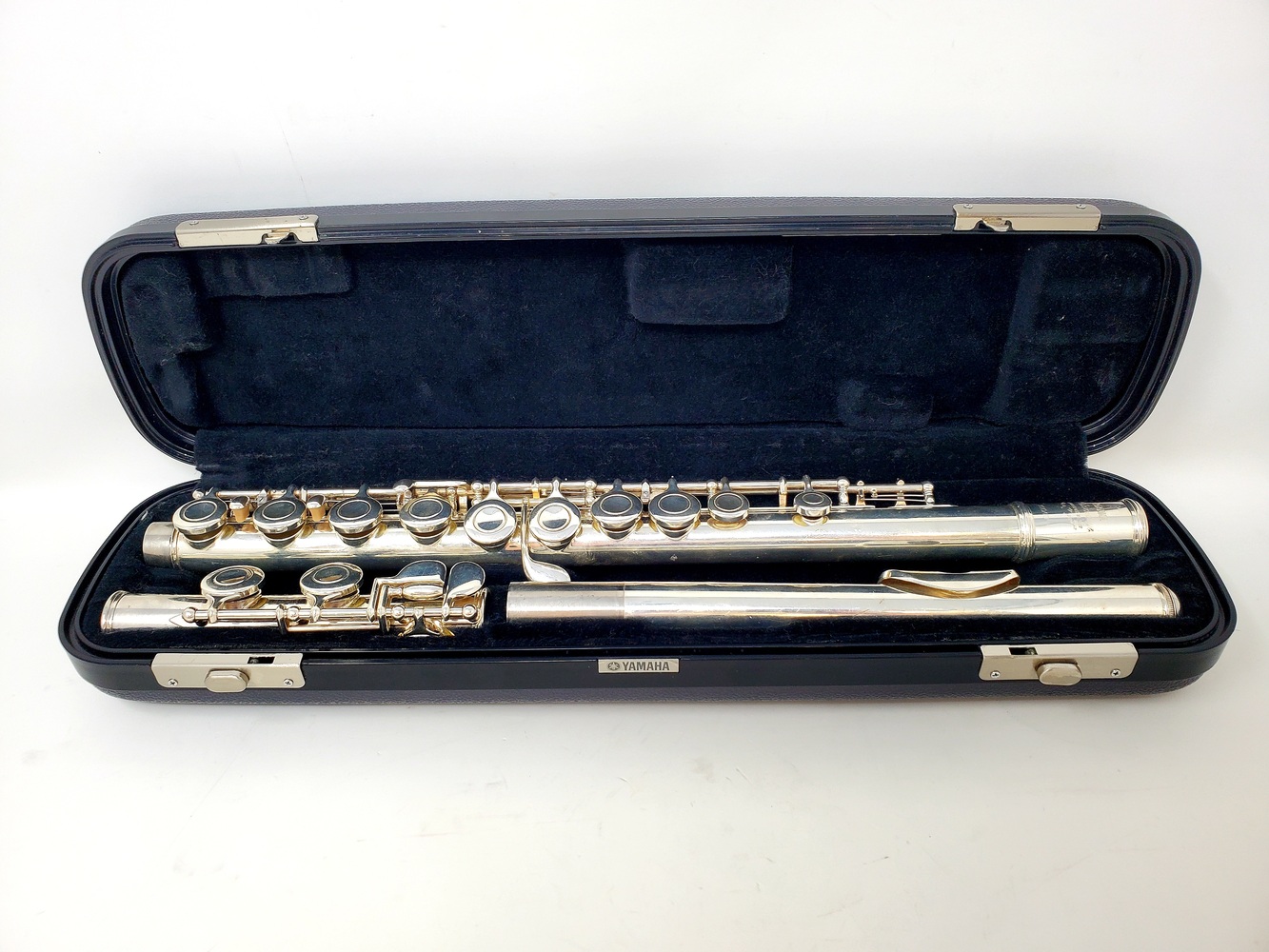 Yamaha Advantage 200AD Flute w/ Yamaha Hard Case | Money and More