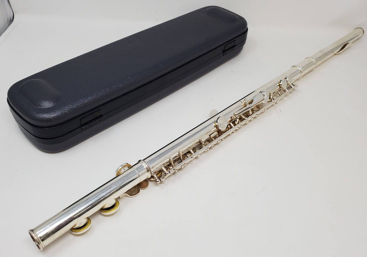Yamaha Advantage 200AD Flute w/ Yamaha Hard Case | Money and More